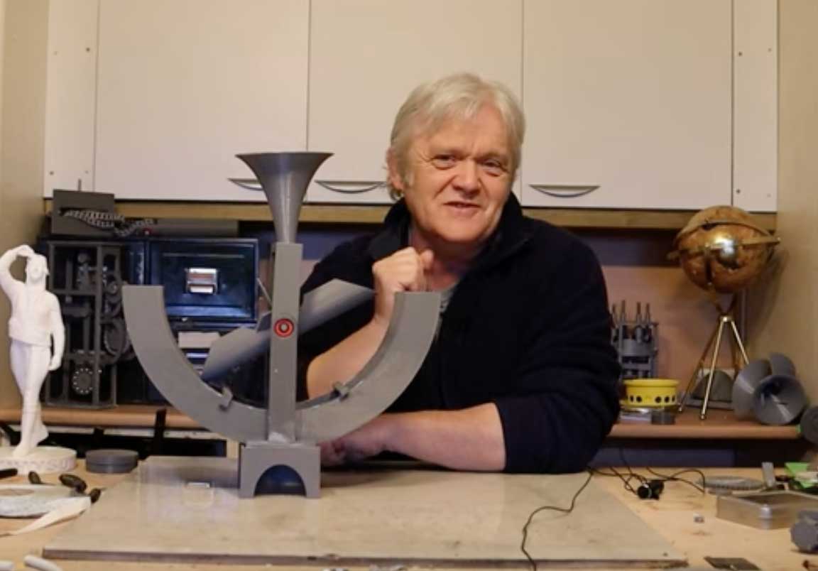 YouTuber builds water clock using 3D printing and publishes instructions