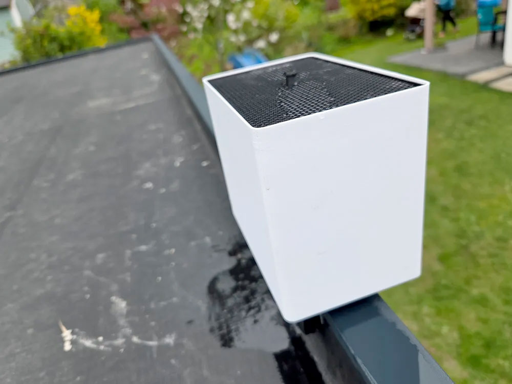 Maker presents free model for 3D-printed rain gauge